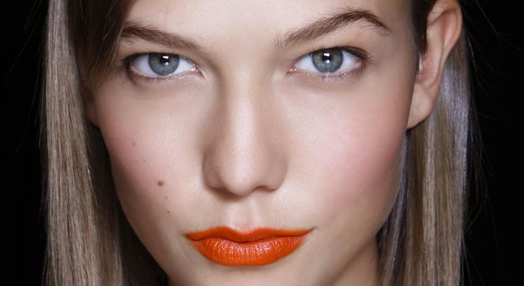 What To Wear With Orange Lipstick | Lipstutorial.org