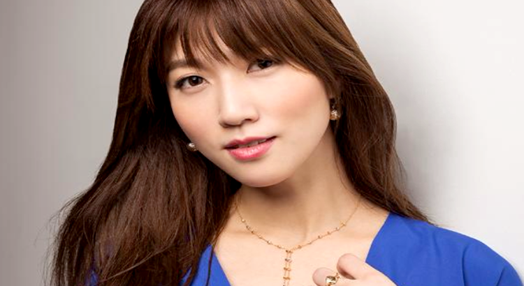 Kate Pang is the face of Maxi-Cash’s stunning LeGold collection